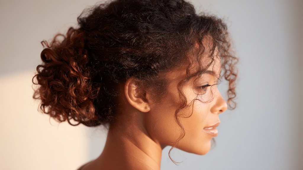 How to Identify Wavy vs Curly Hair Types Easily - Belle De Couture