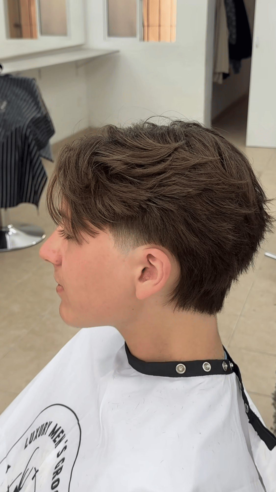 Mastering the Low Taper Fade for Straight Haircut: 23 Ideas - Belle De ...